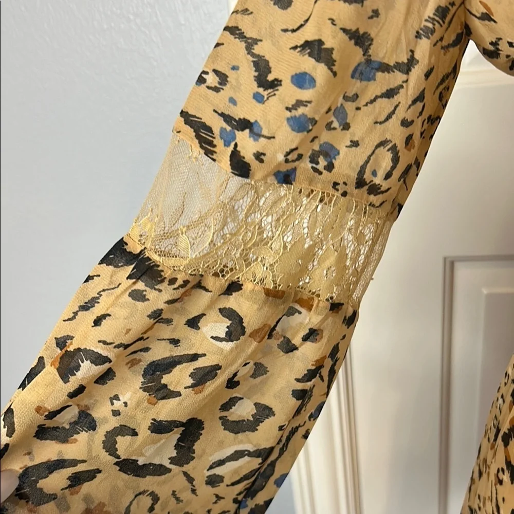 White House Black Market | Dresses | Whbm Ls Soft Blouson Leopard Print ...
